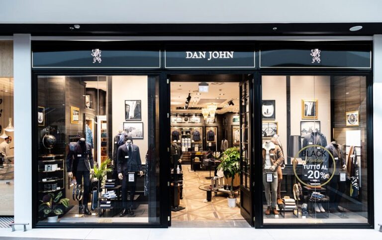 The Insider | Il marchio di abbigliamento retail Dan John apre ai ...